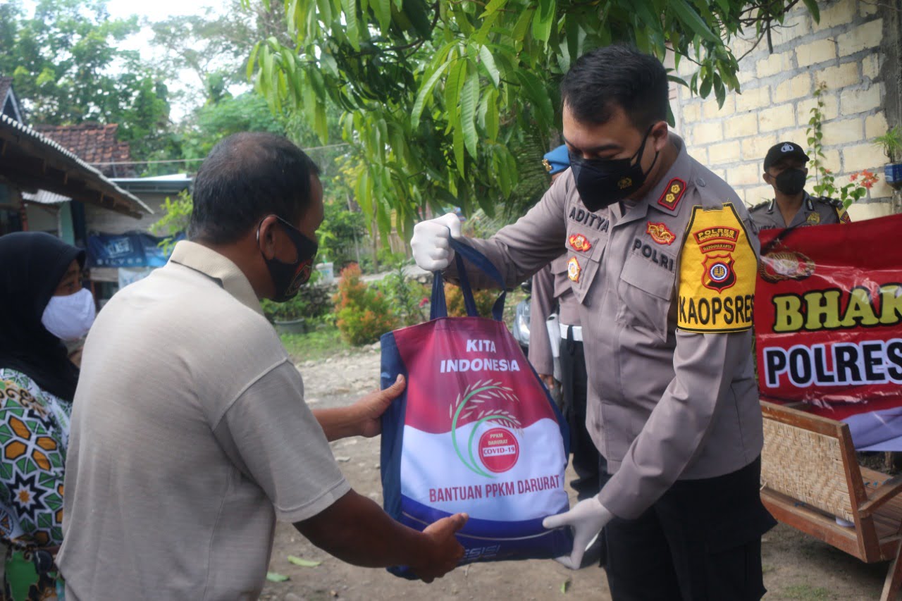 Jum'at Berkah Polres Gunungkidul - Media Fakta9 Jum'at Berkah Polres Gunungkidul - Media Fakta9